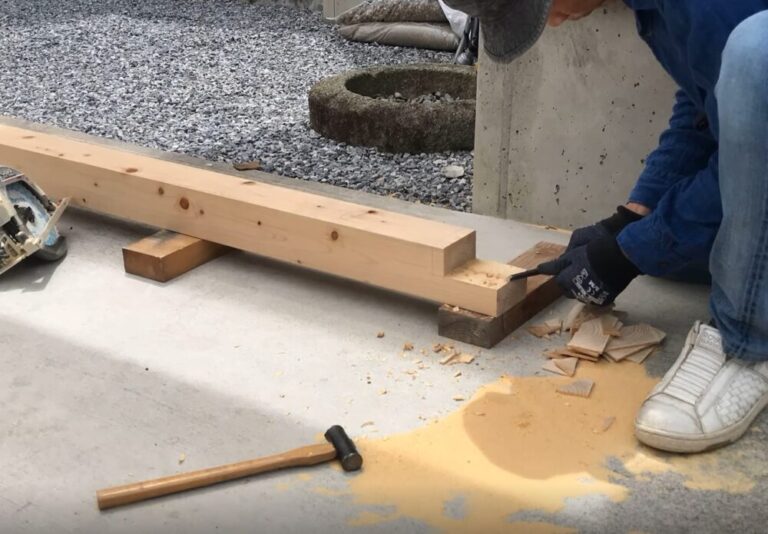 【ひとりde小屋づくり】＃4 ひのき材で土台・束柱をつくる！水平の取り方、固定方法！ ～すすむDIY - susumu-DIY