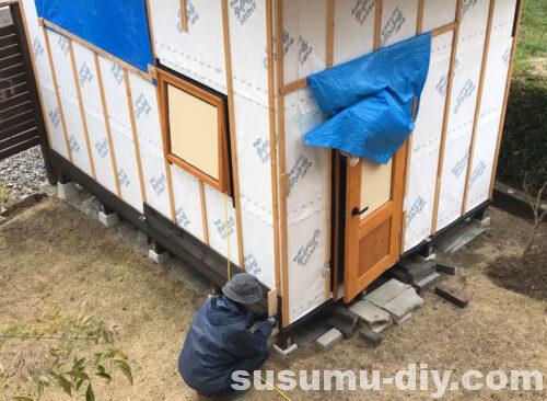 【ひとりde小屋づくり】＃13 外壁「安価な野地板を使って杉板の鎧張り（下見張り）」の施工 ～すすむDIY - susumu-DIY